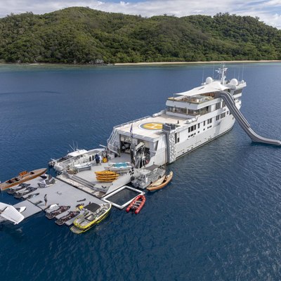 SURI Yacht Charter Price - Halter Marine Luxury Yacht Charter
