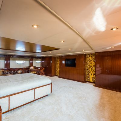 ASHENA Yacht Charter Price - Wadia Luxury Yacht Charter