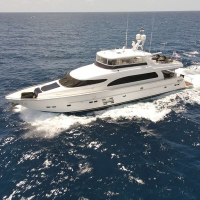 PILOT LOUNGE Yacht Charter Price - Horizon Yachts Luxury Yacht Charter