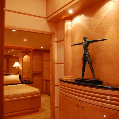 LADY EILEEN II Yacht Charter Price - New Ocean yachts Luxury Yacht Charter