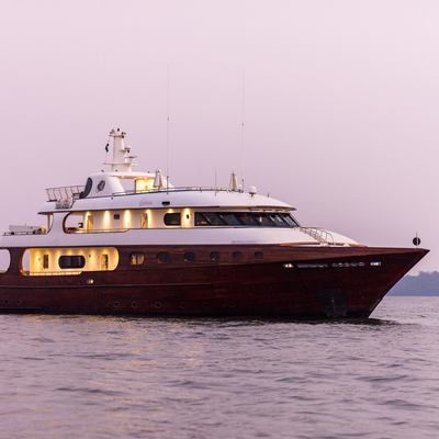 ASHENA Yacht Charter Price - Wadia Luxury Yacht Charter
