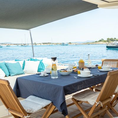 DOUBLE D Yacht Charter Price - Dalla Pietà Luxury Yacht Charter