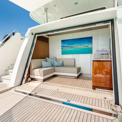 ISLAND COWBOY Yacht Charter Price (ex. IC) - Ocean Alexander Luxury ...
