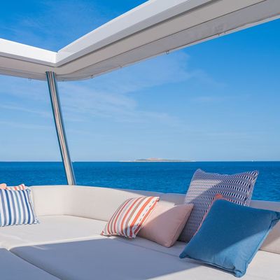 ZENIT Yacht Charter Price - Lagoon Luxury Yacht Charter
