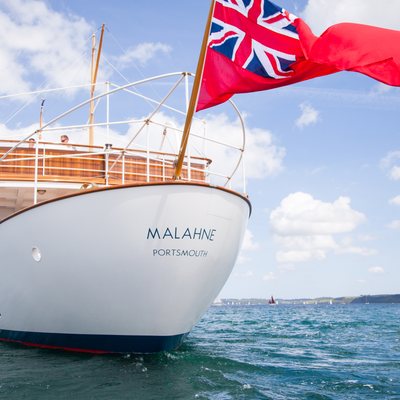 MALAHNE Yacht Charter Price - Camper & Nicholsons Shipyard Luxury Yacht ...