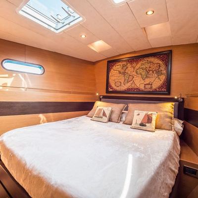 KALINDA Yacht Charter Price - CN Yacht 2000 Luxury Yacht Charter