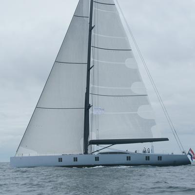 SHARLOU Yacht Charter Price - Vitters Luxury Yacht Charter