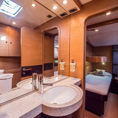 KALINDA Yacht Charter Price - CN Yacht 2000 Luxury Yacht Charter