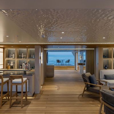 VICTORIOUS Yacht Charter Price - Akyacht Luxury Yacht Charter
