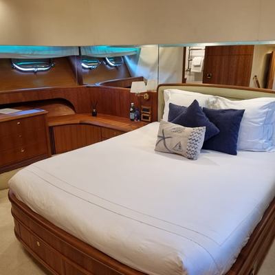 LADY AMANDA Yacht Charter Price - Couach Yachts Luxury Yacht Charter