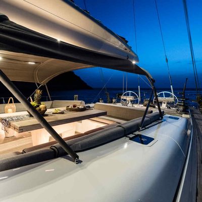 ACAIA Yacht Charter Price - Southern Wind Luxury Yacht Charter