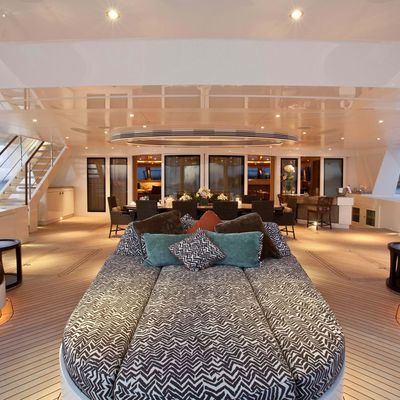 HEMISPHERE Yacht Charter Price - Pendennis Shipyard Luxury Yacht Charter