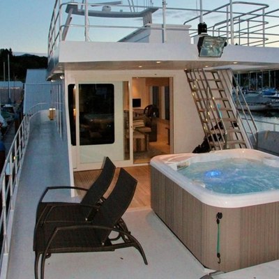 KAHU Yacht Charter Price - Whangarei Engineering & Construction Ltd ...