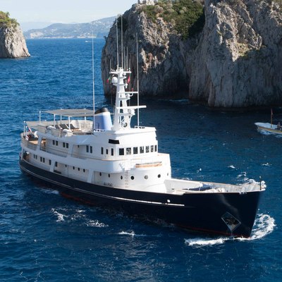 ICE LADY Yacht Charter Price - Helsingfors Luxury Yacht Charter