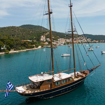 BLUE DREAM Yacht Charter Price - Blue Sea Maritime Luxury Yacht Charter