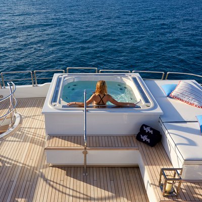 VICTORIA DEL MAR Yacht Charter Price - Delta Marine Luxury Yacht Charter