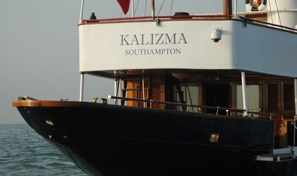 KALIZMA Yacht Charter Price - Ramage & Ferguson Luxury Yacht Charter