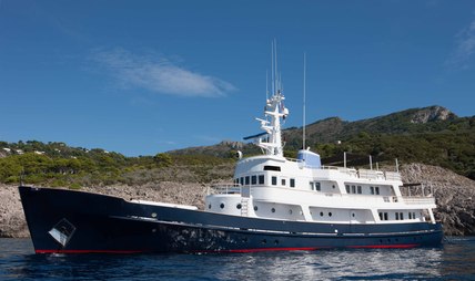 ICE LADY Yacht Charter Price - Helsingfors Luxury Yacht Charter