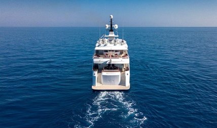 ITOTO Yacht Charter Price - Dauphin Yachts Luxury Yacht Charter