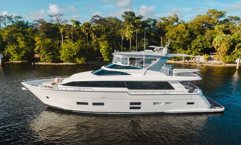 Hatteras Yacht Charters | YachtCharterFleet