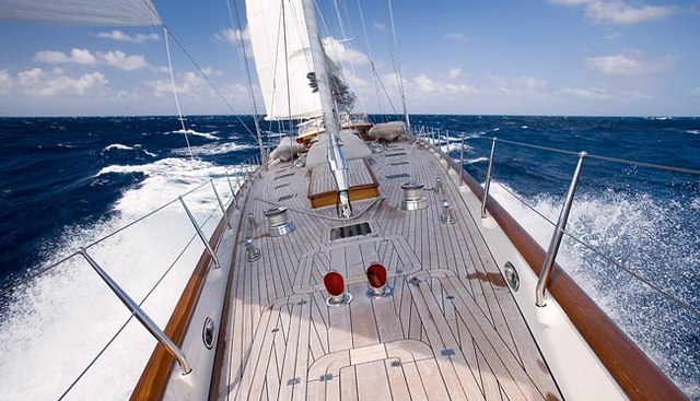 ADELE Yacht - Vitters