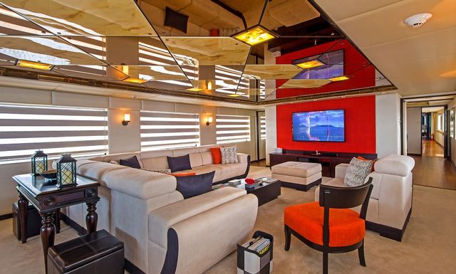 Classic Yacht Charter Fleet | YachtCharterFleet