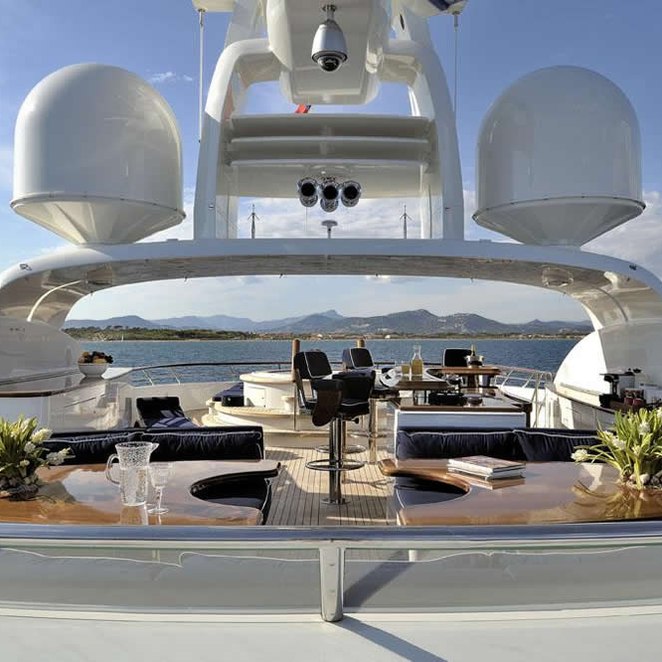 AWATEA Yacht Photos - Hakvoort | Yacht Charter Fleet