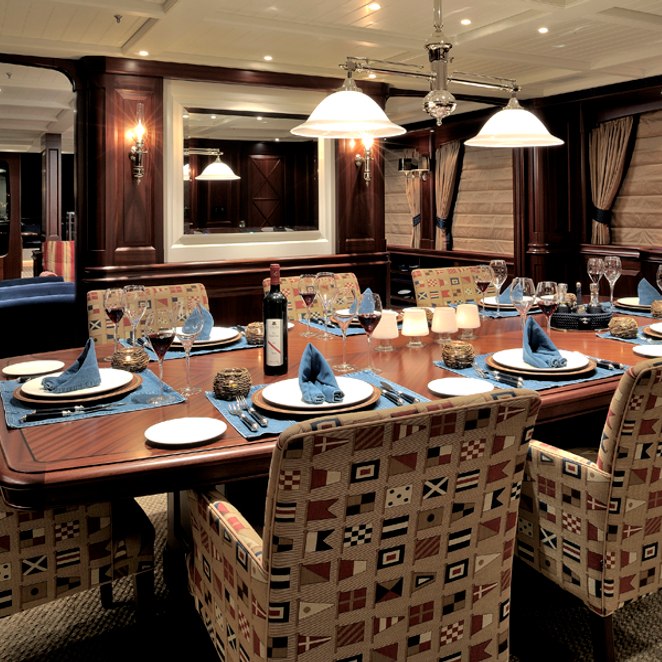 AWATEA Yacht Photos - Hakvoort | Yacht Charter Fleet