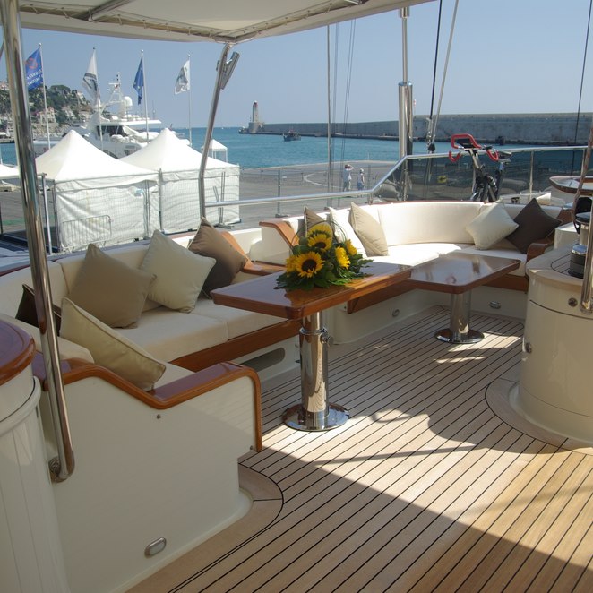 ZENJI Yacht Photos - Perini Navi | Yacht Charter Fleet