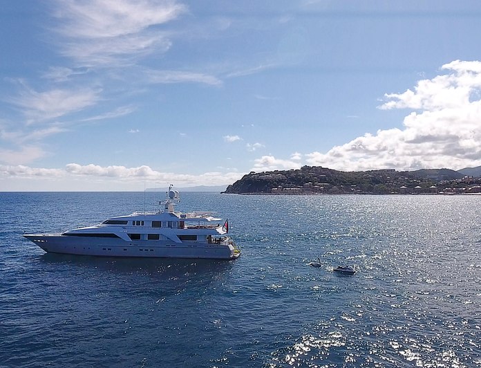 DEEP BLUE II Yacht Photos - 44m Luxury Motor Yacht for Charter