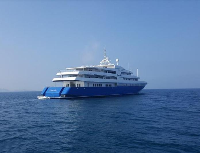 QUEEN MIRI Yacht Photos (ex. Delma) - 92m Luxury Motor Yacht for Charter