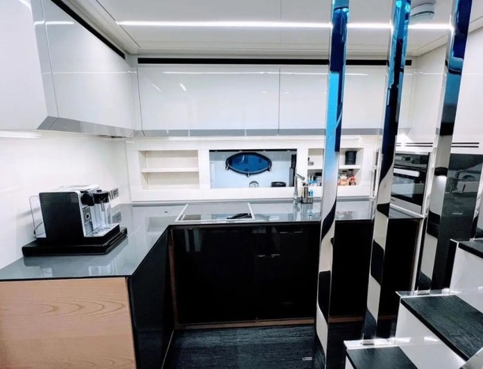 VELES Yacht Photos - 21m Luxury Motor Yacht for Charter