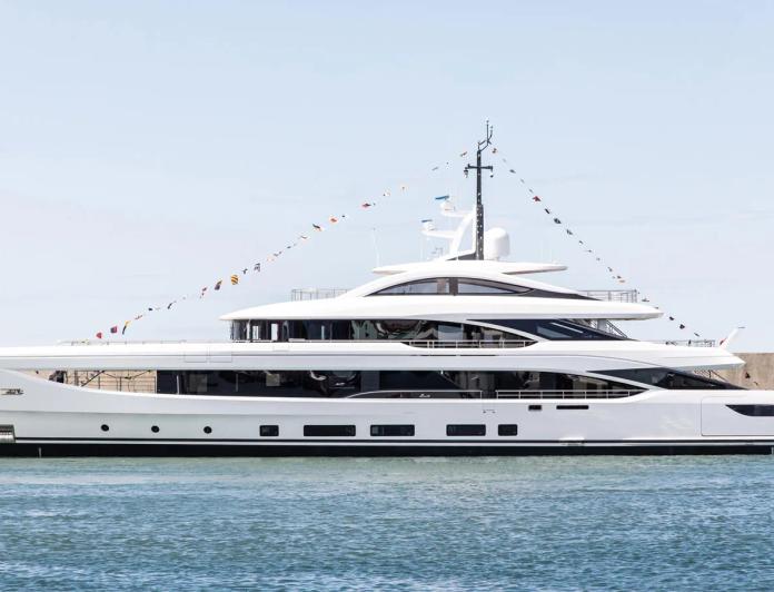 AMANTIS Yacht Photos - 50m Luxury Motor Yacht for Charter