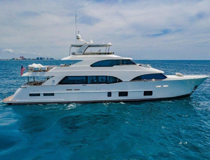 MANGATA Yacht Photos - Ocean Alexander