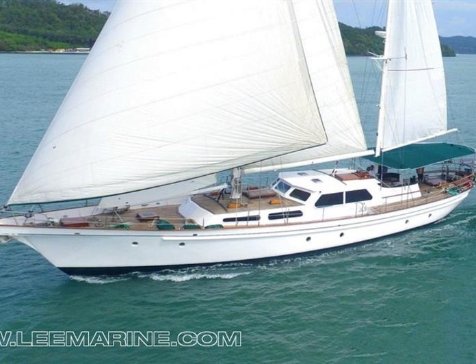 BLUE FIN Yacht Photos - Custom