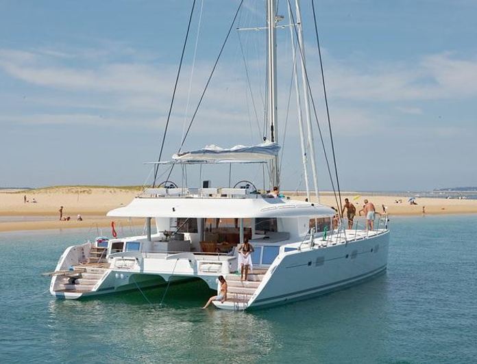 ENIGMA Yacht Photos - 19m Luxury Motor/Sailer Yacht for Charter