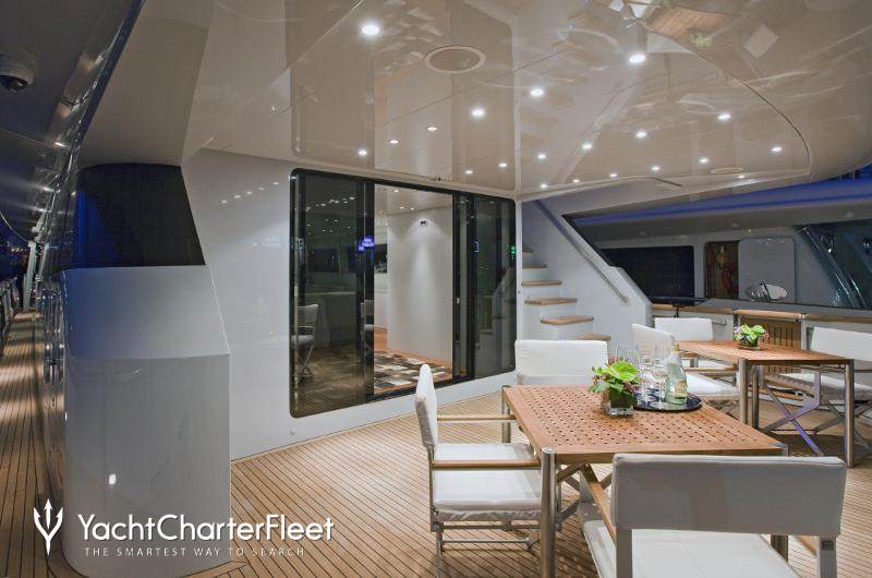 ISLANDER II Yacht Photos - Baglietto